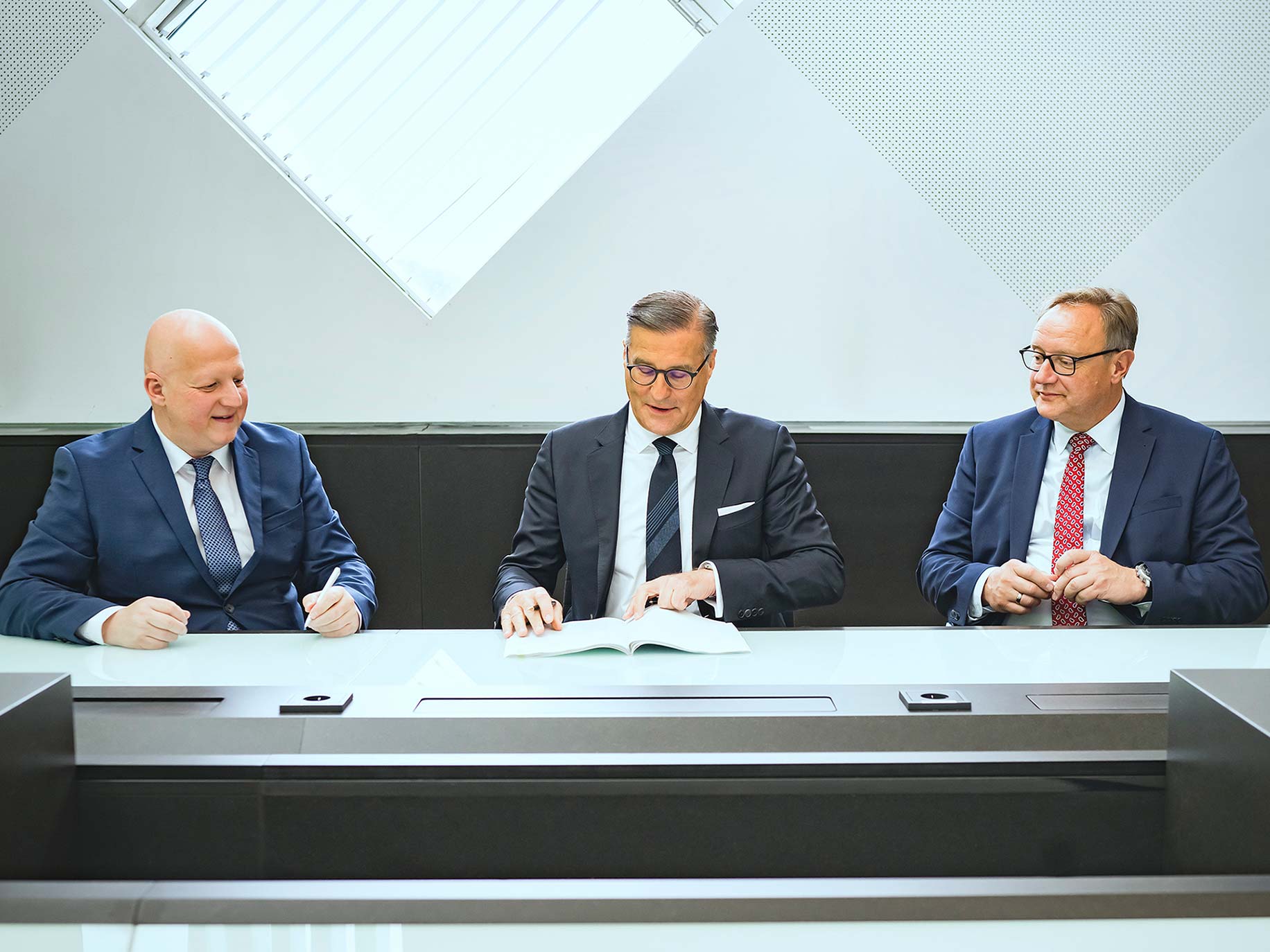 On to net zero: INNIO is ramping up its green hydrogen commitment in ...